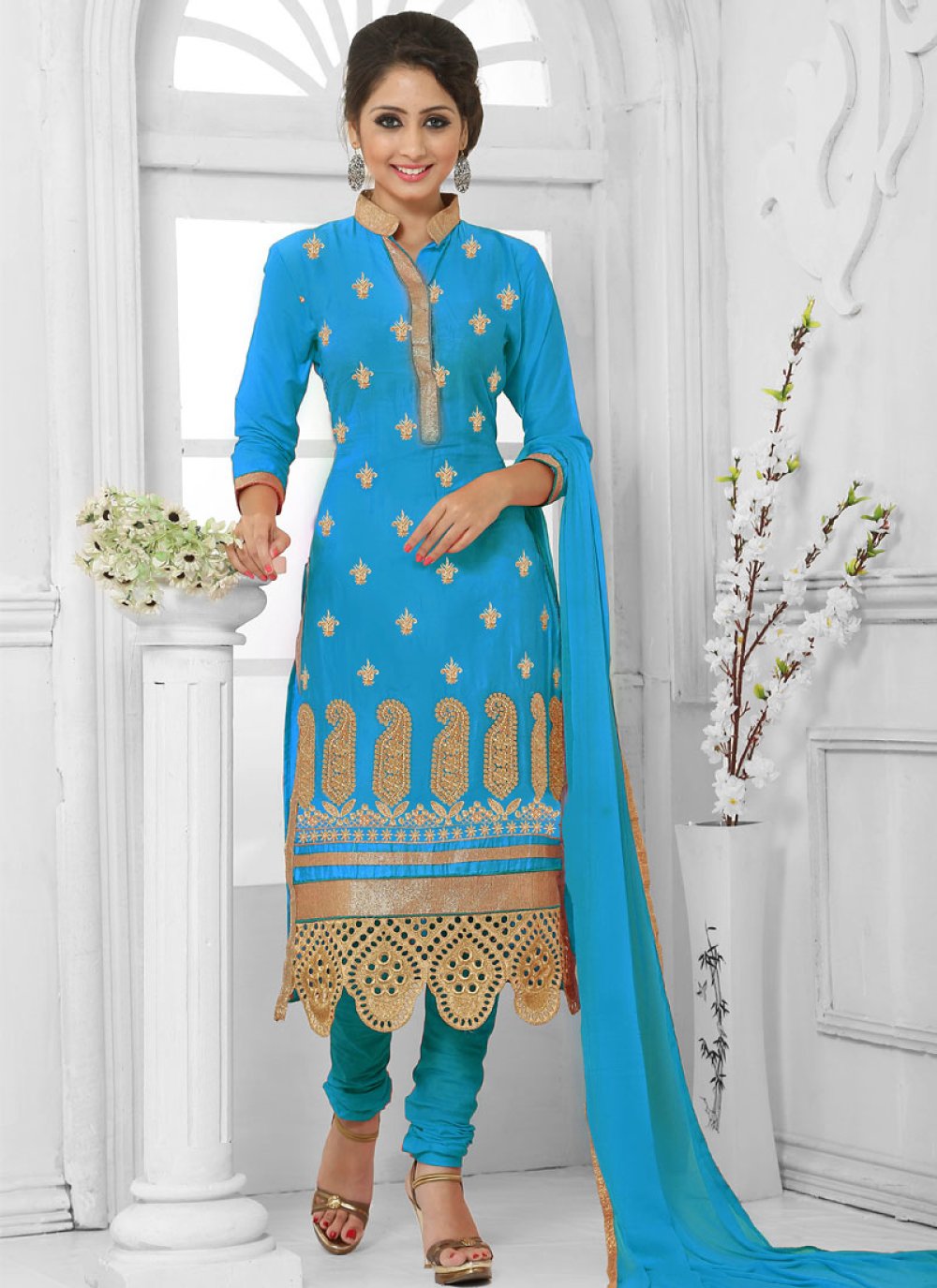 Observable Booti Work Punjabi Salwar Suit