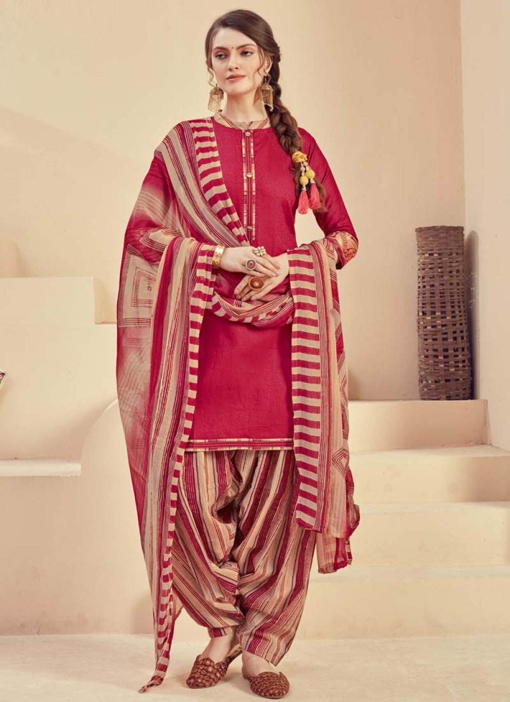 Buy Semi Patiala Salwar Kameez For Casual Online